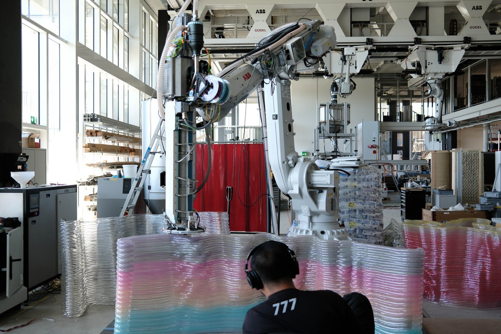 This Swiss Ice Cream Shop Was 3D Printed from Recycled Plastic—and It ...